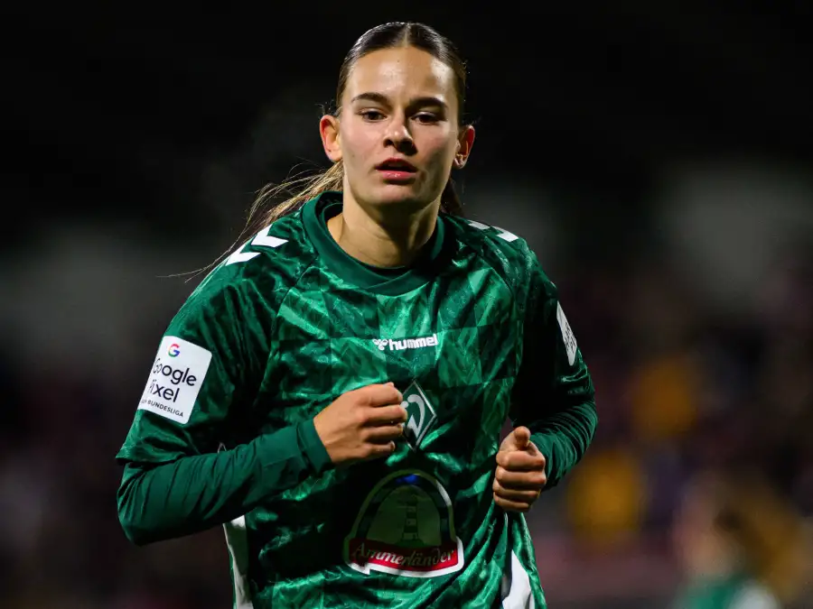 Fußball: Tuana Mahmoud aus Nordenham erneut für deutsche U23-Auswahl im ...