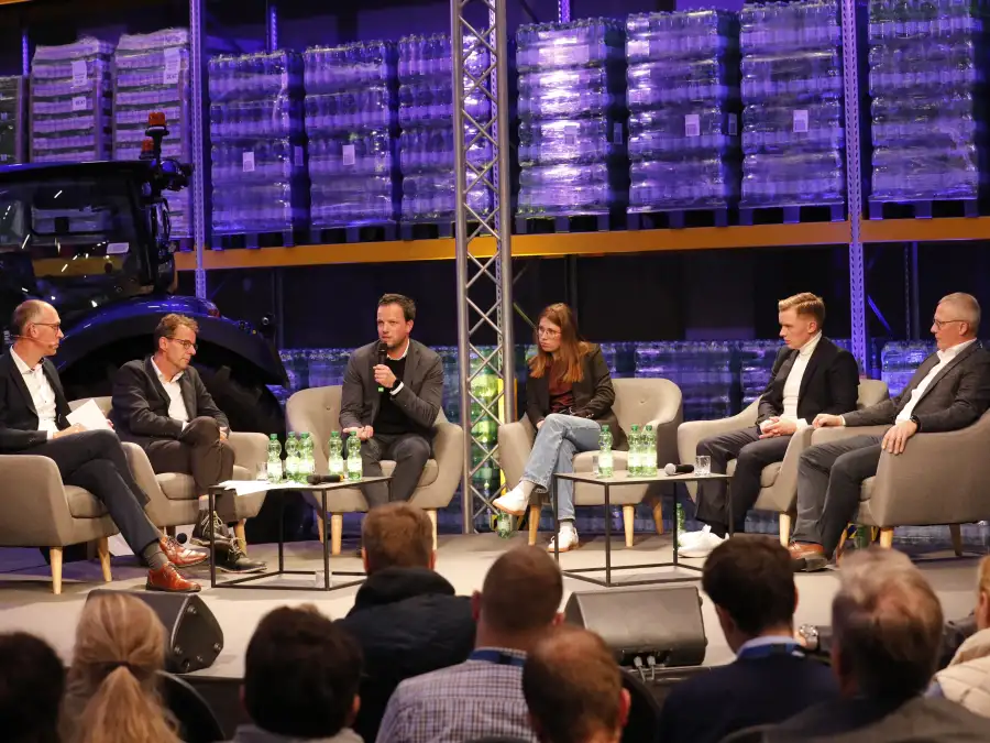 Diskussion bei Lidl in Cloppenburg: Zielkonflikt zwischen Tierwohl und ...