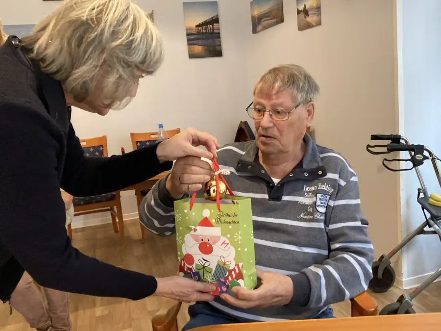Weihnachtsaktion in der Wesermarsch: Freiwillige aus Nordenham ...