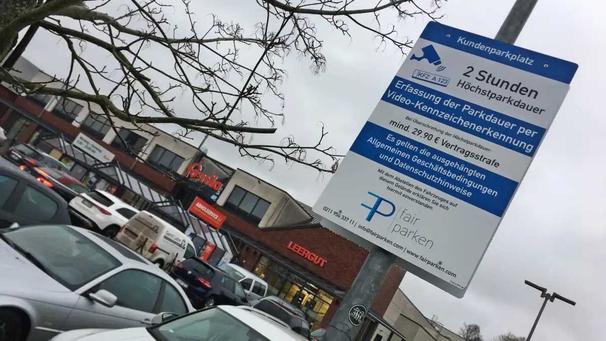 Famila-Markt in Ganderkesee: Parkkontrolle mit Videoüberwachung und ...