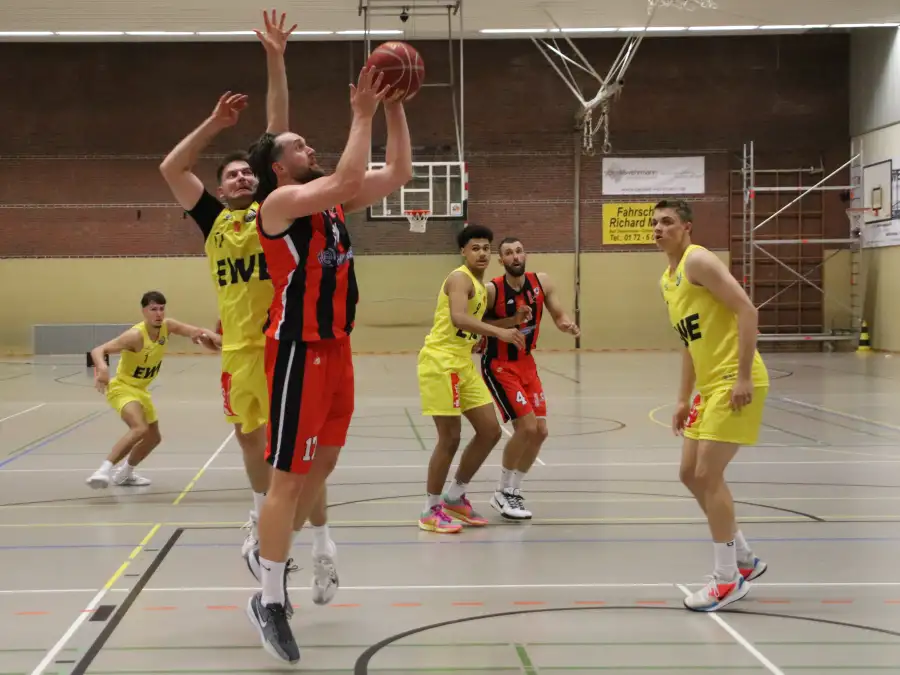 1. Basketball-Regionalliga: Oldenburger TB empfängt Baskets Juniors/TSG ...