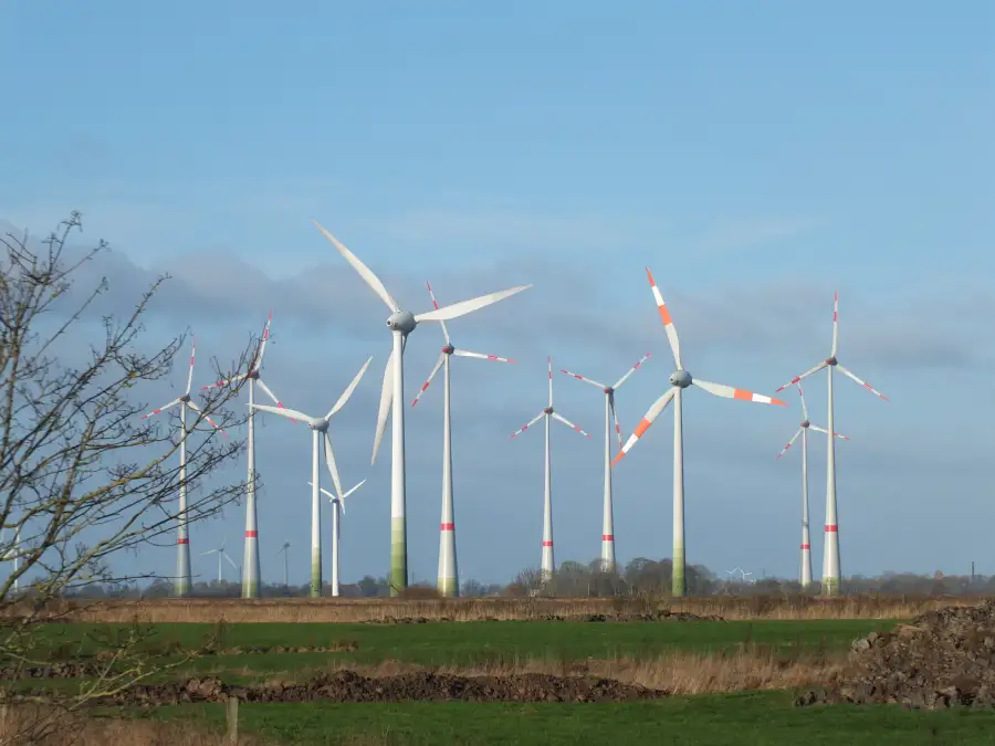 Windkraft in Hinte: Repowering bei Groß-Midlum mit 200 Meter hohen ...