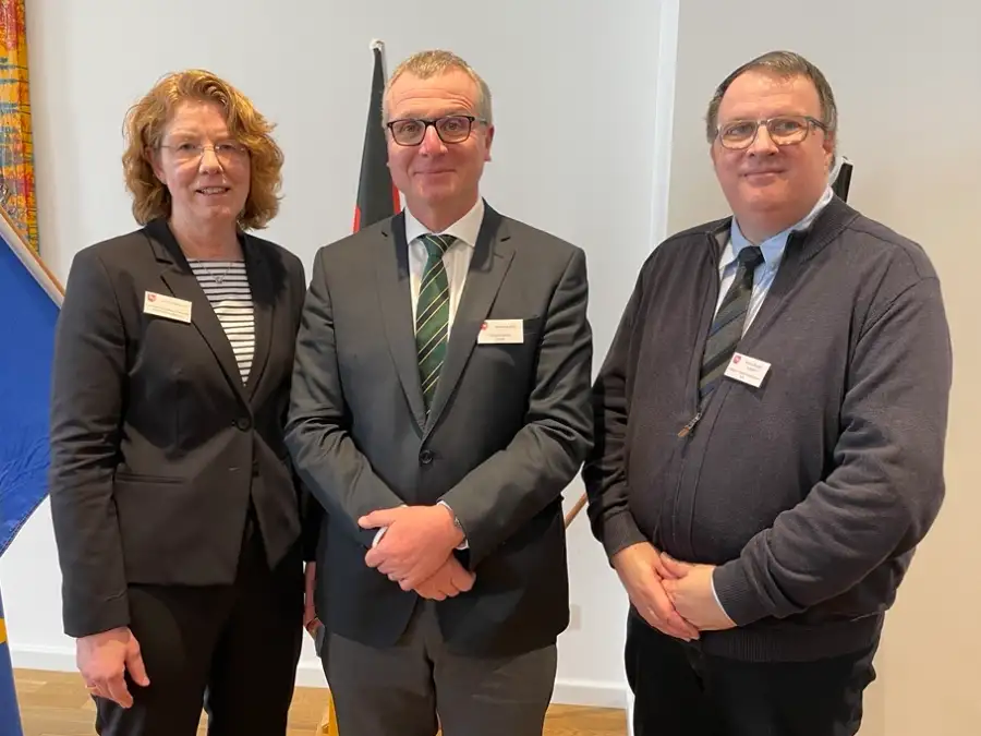 Führungswechsel beim Finanzamt Wilhelmshaven: „Lokführer“ Holger Langer ...