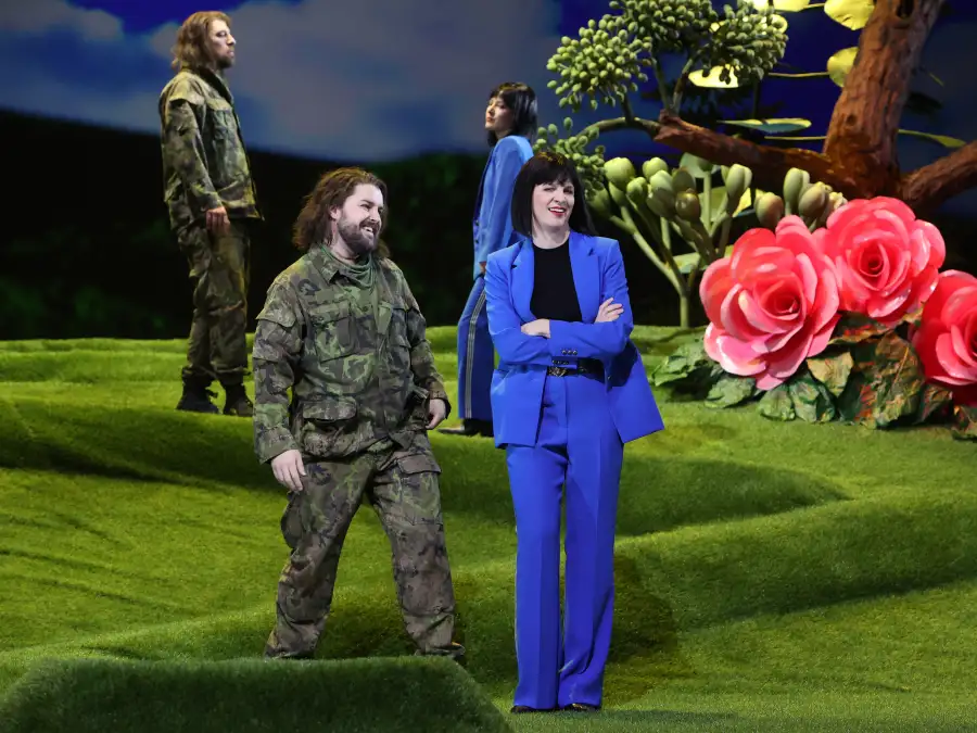 Berlioz’ Bühnenwerk „Béatrice et Bénédict“ feiert im Bremer Theater ...