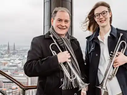 Neele Fokken in Hamburg: Erste Türmerin des Michels seit 300 Jahren ...