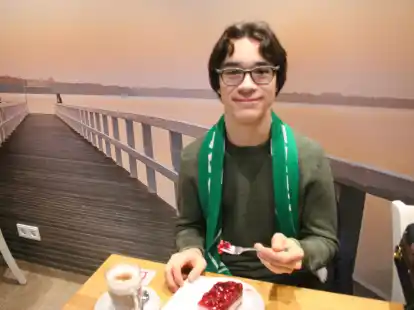 Klassik-Talent Emrik Revermann spielt am Wochenende mit der ...