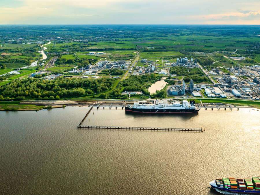 LNG-Schiff Energos Force in Stade liefert noch kein Gas