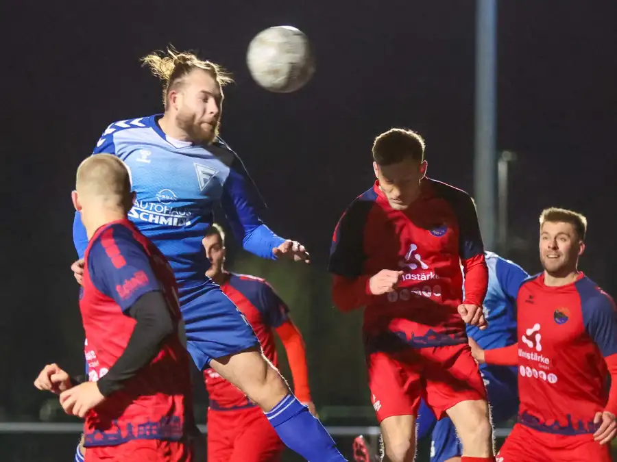 Fußball in Wilhelmshaven: WSC Frisia siegt 4:1 gegen GVO Oldenburg im ...
