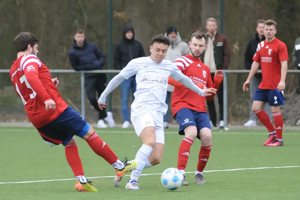 Fußball-Kreisliga Jade-Weser-Hunte - Spannende Spiele und dramatische ...