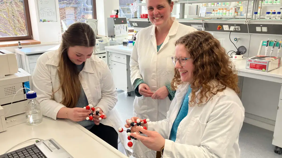 Hochschule in Emden: „Teacher of the Year“ überzeugt mit ihrer Lehre