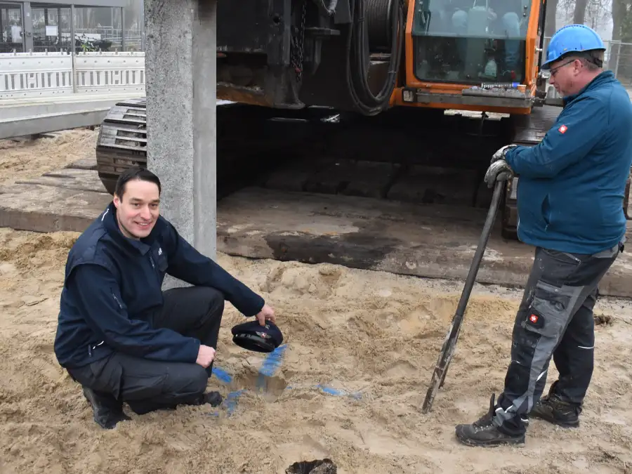 Feuerwehr in Rodenkirchen: Ortsbrandmeister lässt Schirmmütze vergraben ...