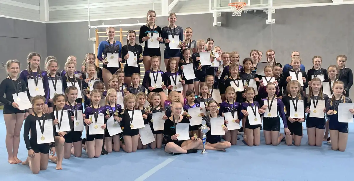 Talente glänzen beim Kreisturnwettkampf in Friesland und Wilhelmshaven