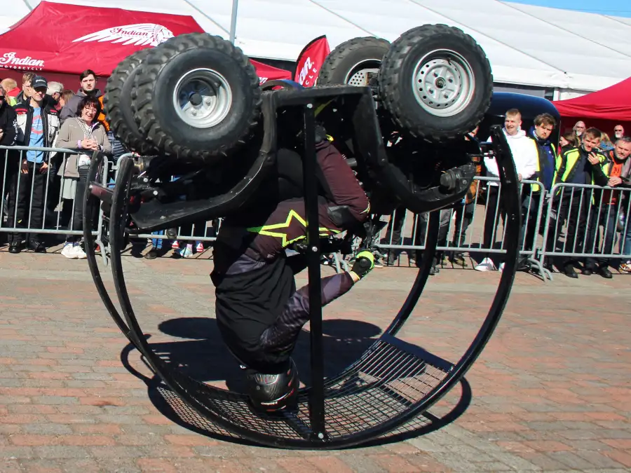 Frühlingstreff Augustfehn: Biker und Motorradfahrer starten bei Börjes ...