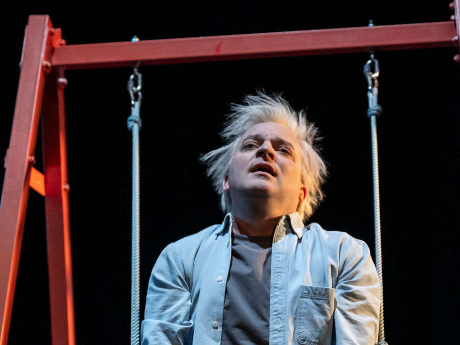 Theater in Wilhelmshaven: Landesbühne Nord präsentiert „Bestätigung ...
