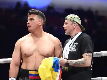 Boxen in Quakenbrück: Renke Wittke verteidigt WBF-Titel mit K.o.-Sieg ...