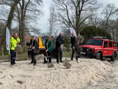 Feuerwehrschule Loy: Spatenstich für neues Bettenhaus beim Landesamt ...