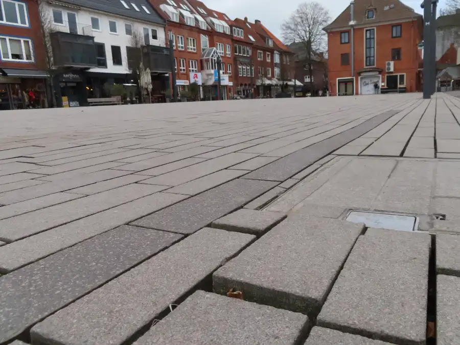 Marktplatz in Emden: Neuer Glanz für den Neuen Markt - Städtebau im Wandel