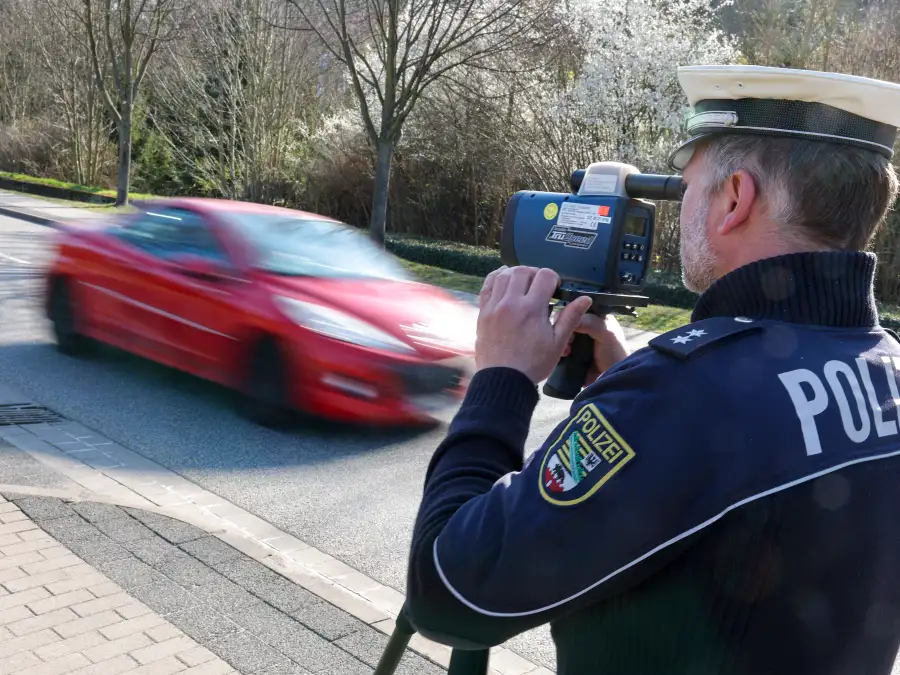 Blitzer im Landkreis Oldenburg: Diese Standorte sind vom 5. bis 9. Mai ...