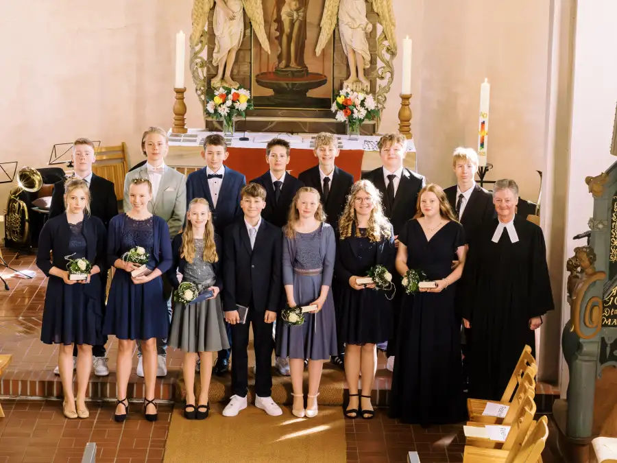 Kirche im Landkreis Oldenburg: Konfirmationen 2025 in Holle-Wüsting und Wildeshausen