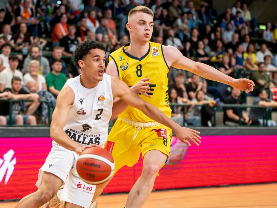 Basketball-Top4 in Berlin: Baskets Juniors Oldenburg und Rasta Academy ...