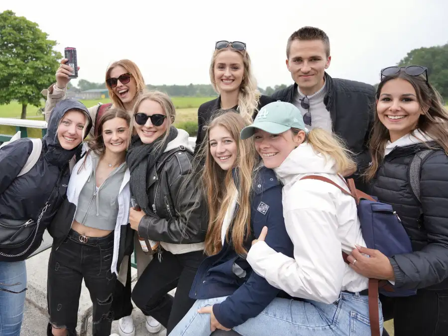 Vatertag in Aurich: Himmelfahrt am Kukelorum – Maßnahmen zeigen Wirkung am Ems-Jade-Kanal