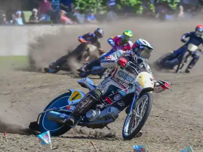 Motorsport in Rastede: Internationales Grasbahnrennen im Schlosspark ...