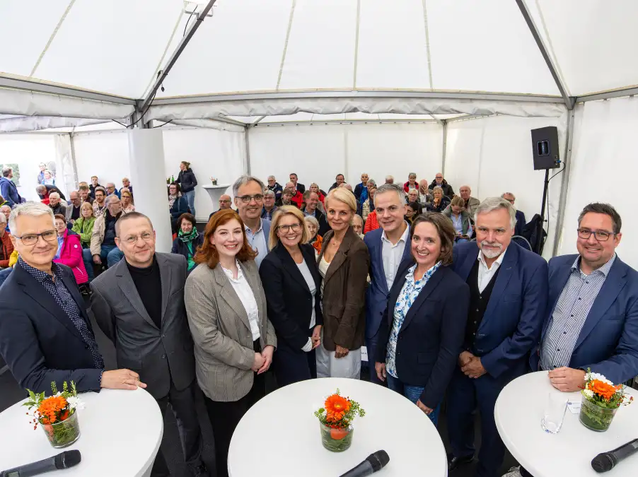 US-Zölle Thema bei Gartenvorlesung „1x1 der Wirtschaft“ in Oldenburg: Experten analysieren ...