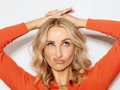 Die Schauspielerin und Komikerin Alina Bock erobert die Comedy-Welt ...