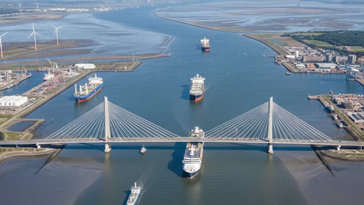 Fahre Emden Delfzijl