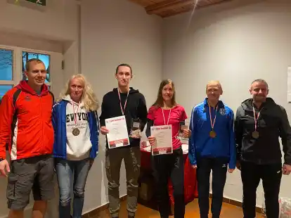 Stundenlauf in Großenkneten: Klaus Fromme bricht mit 82 Jahren ...