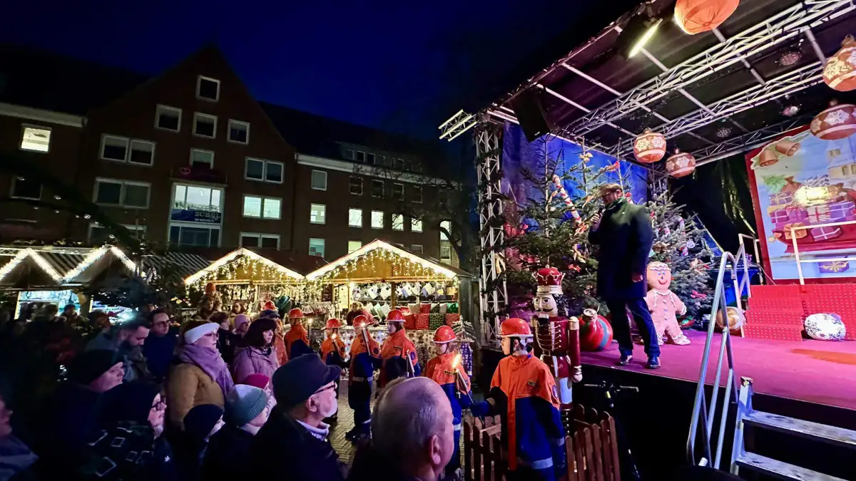 Weihnachtsmarkt Emden 2023