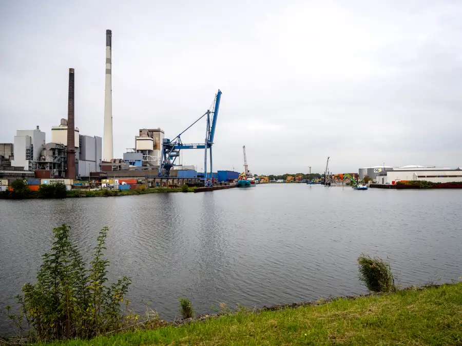 Toter Säugling in Bremen: Polizei ermittelt nach Fund im Industriehafen