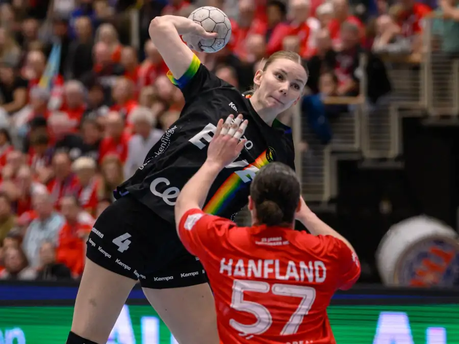 VfL Oldenburg: Trainer Bötel startet mit Handball-Frauen den Bundesliga ...