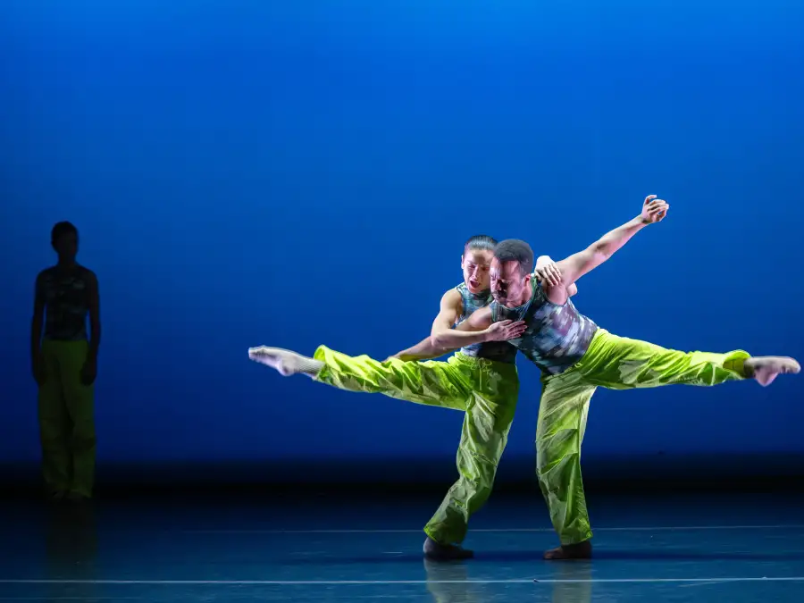 BallettCompagnie Oldenburg: Demo-Mode zeigt Tanzen als demokratisches ...