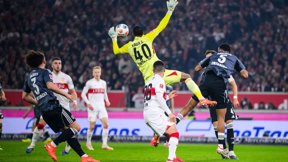 Wilder Sieg gegen Frankfurt: VfB springt auf Platz drei