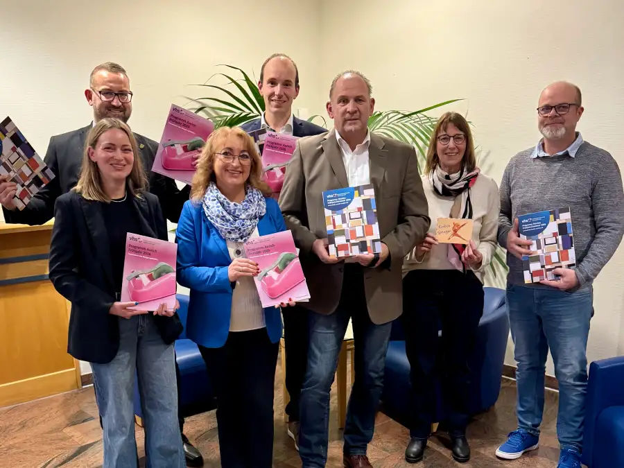 Bildungsmöglichkeiten in Ostfriesland: Neue Programmhefte der Kvhs ...