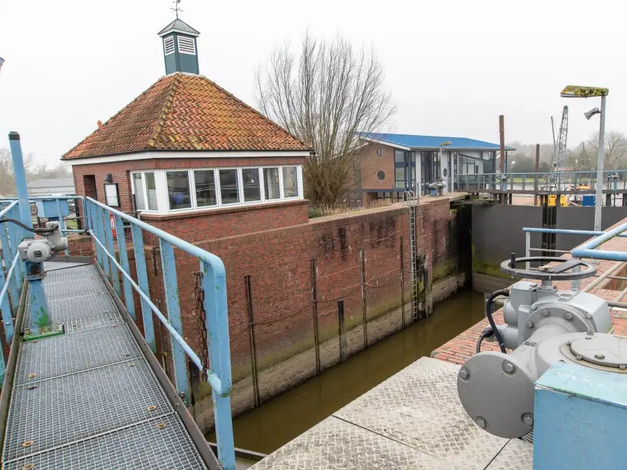 Sanierung der Schleuse in Weener: Die Stadt kämpft um Fördermittel für ...