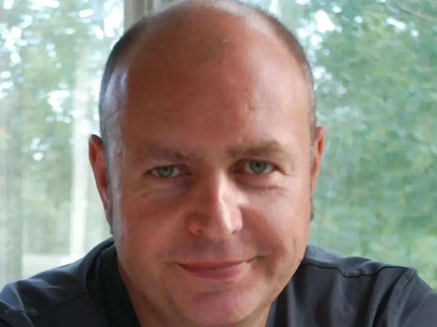 Kommentar: Polit-Satiriker Jan Ole Möller von Die PARTEI will Landrat ...