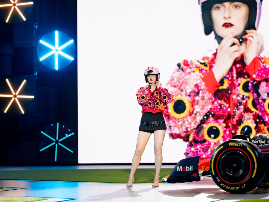 Germany’s Next Topmodel: Julia de Boer aus der Wesermarsch bucht ersten ...