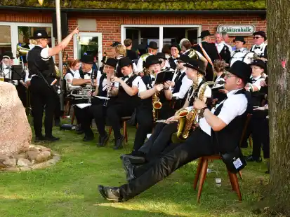 Bürgerschützenfest in Harpstedt: Uwe Fastenau ist der neue ...