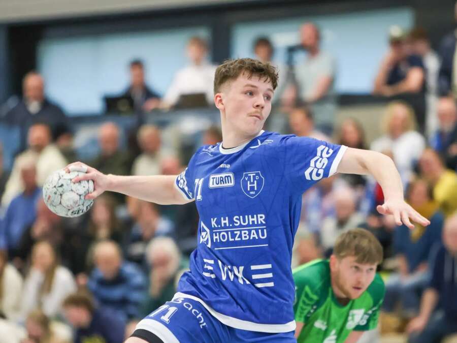 Handball: Elsflether TB lotst Aydrian Dröge vom TvdH Oldenburg in die ...