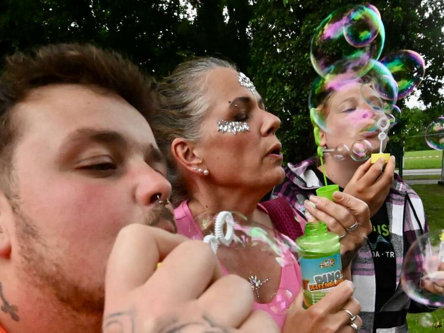 Bilder vom Nordrausch-Festival in Apen: Trance, Goa und Techno beim ...