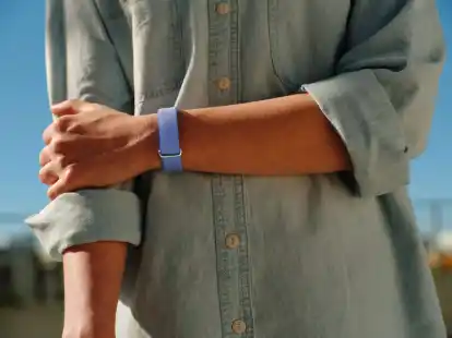 Fitbit Air im Test: Präzise Vitaldaten ohne Abo-Zwang