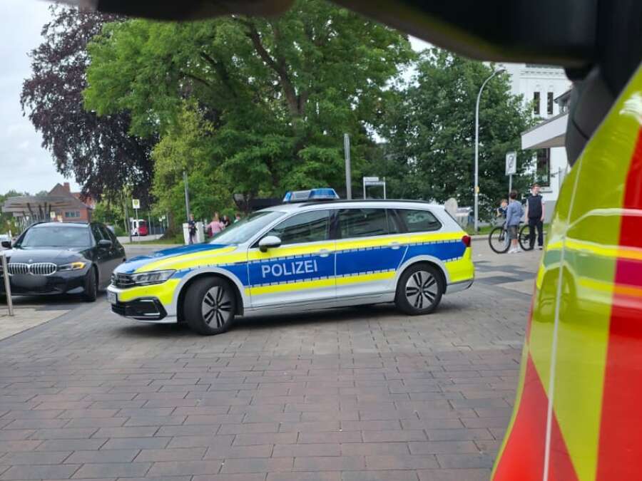 Erste Hilfe in Friesoythe: Feuerwehrleute kämpfen um Verbandskasten bei ...