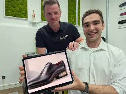 Der Schuh, der sich selbst verschließt: Erfinder Robin Dietrich tüftelt ...