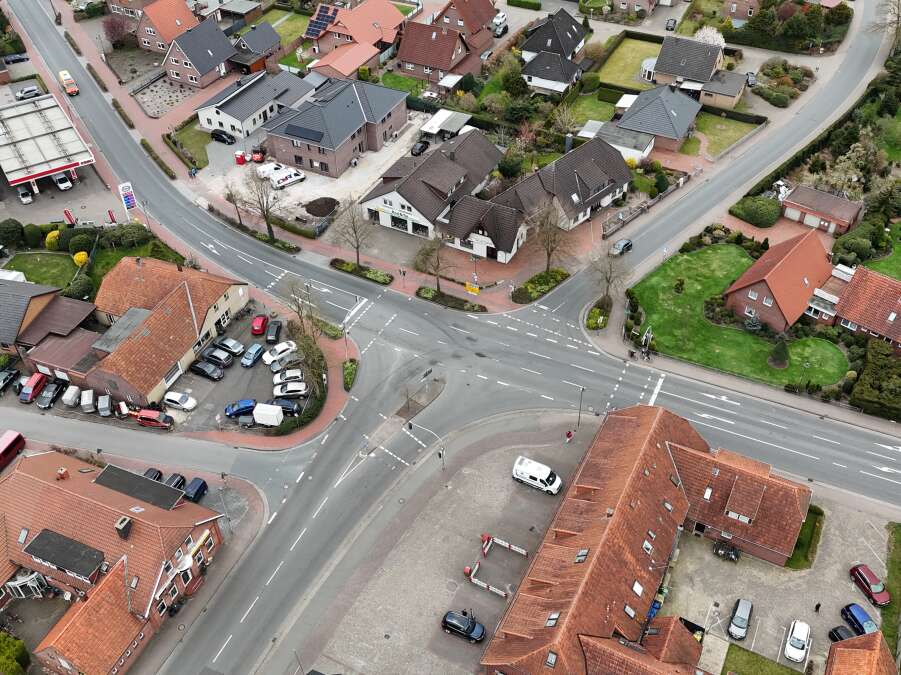 Kreuzung Am Breeden in Wiefelstede: Vollsperrung für sechs Wochen wegen ...